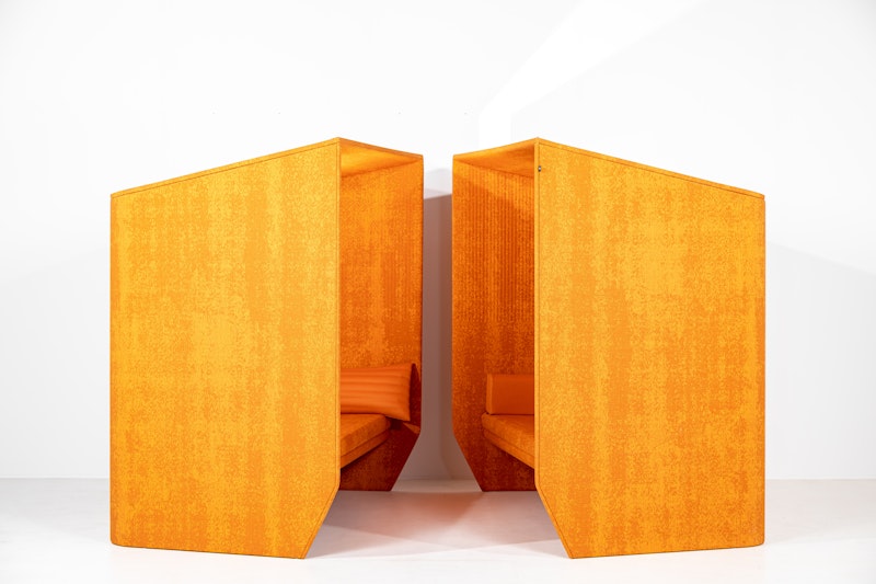 BuzziHub, upholstered cocoon | BuzziSpace