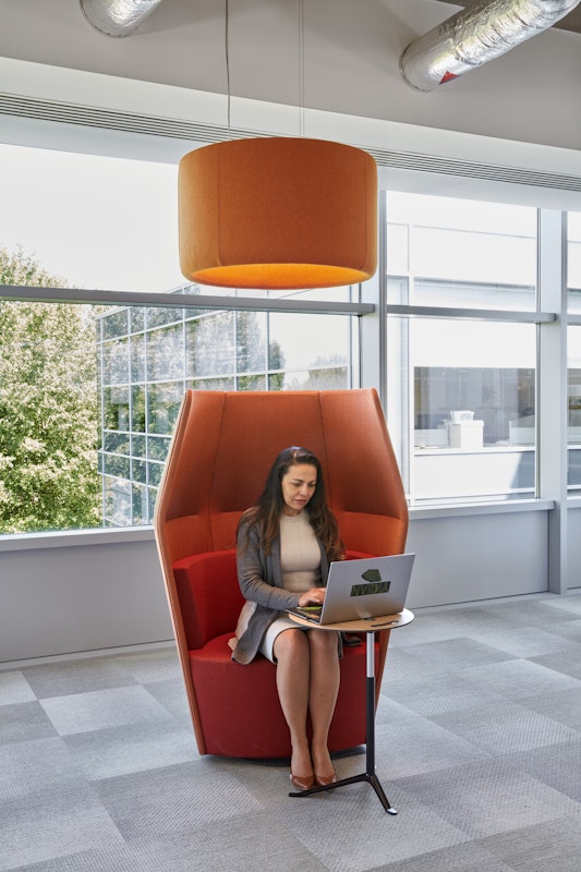 BuzziJet, acoustic pendant lighting | BuzziSpace