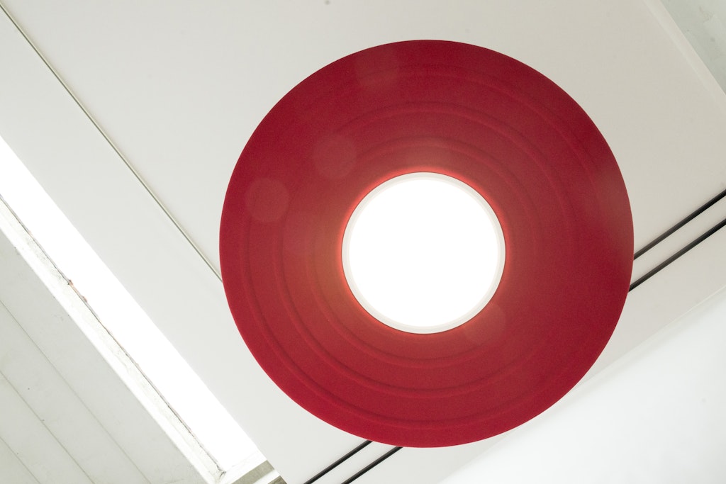 BuzziMoon, ceiling light with sound absorbing disk | BuzziSpace