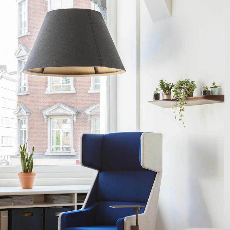 BuzziShade Pendant, sound-absorbing lighting | BuzziSpace