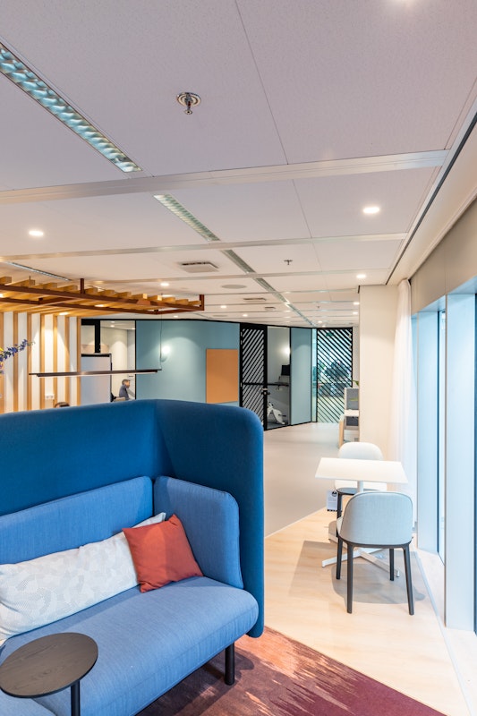 BuzziSpark, high back sofa to work or rest in silence | BuzziSpace