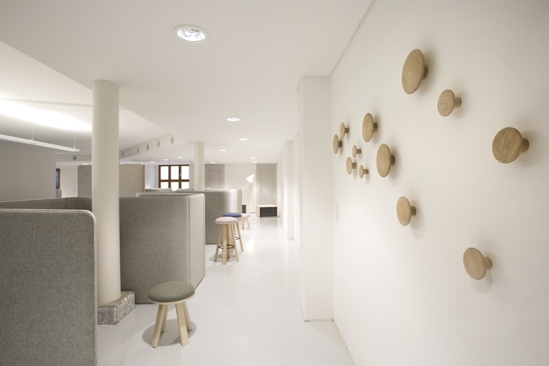 BuzziVille, freestanding modular workstation | BuzziSpace