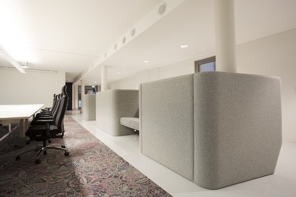 BuzziVille, poste de travail modulaire autoportant | BuzziSpace