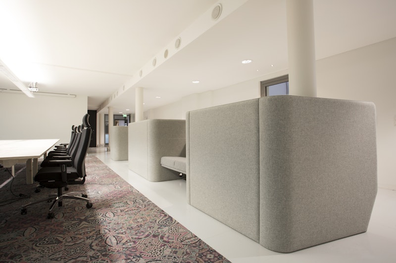 BuzziVille, freestanding modular workstation | BuzziSpace