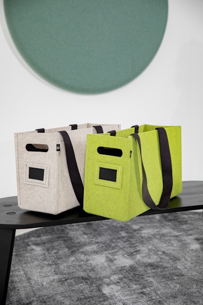 BuzziBox Travel, mobile storage box in felt | BuzziSpace