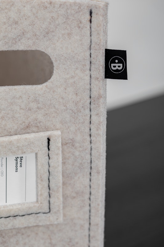 BuzziBox Travel, mobile storage box in felt | BuzziSpace