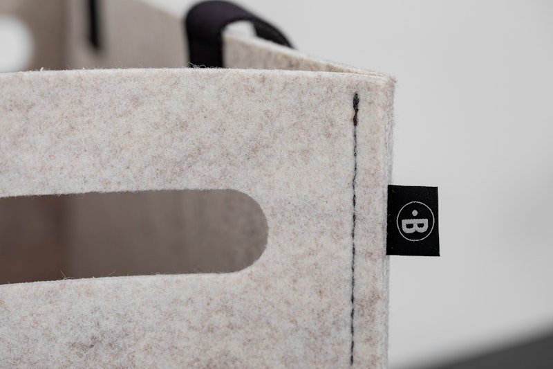 BuzziBox Travel, mobile storage box in felt | BuzziSpace