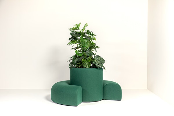 BuzziPlanter, green office divider | BuzziSpace