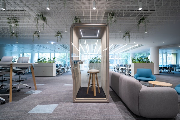 BuzziNest Booth, Your MeSpace for Focus & Calls | BuzziSpace