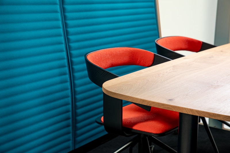 BuzziNest Room, Your Private Meeting Oasis | BuzziSpace