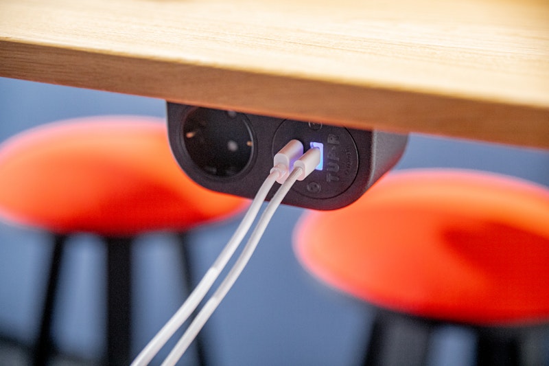 BuzziNest Room, Your Private Meeting Oasis | BuzziSpace