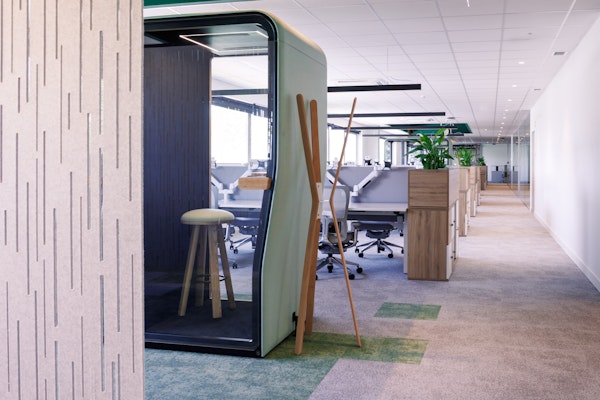 BuzziNest Booth, Your MeSpace for Focus & Calls | BuzziSpace
