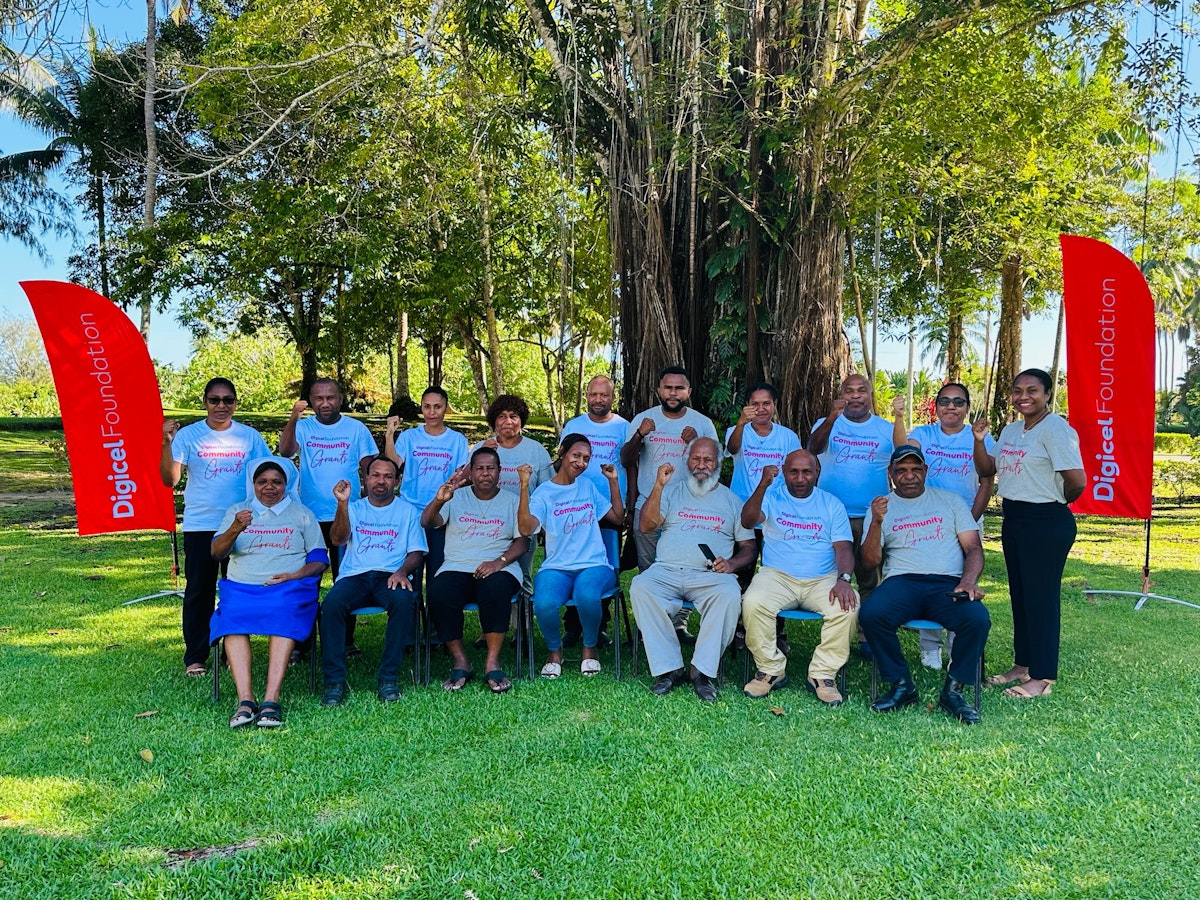 Digicel PNG Foundation Gives 20 Local Organisations up to K50,000 each ...