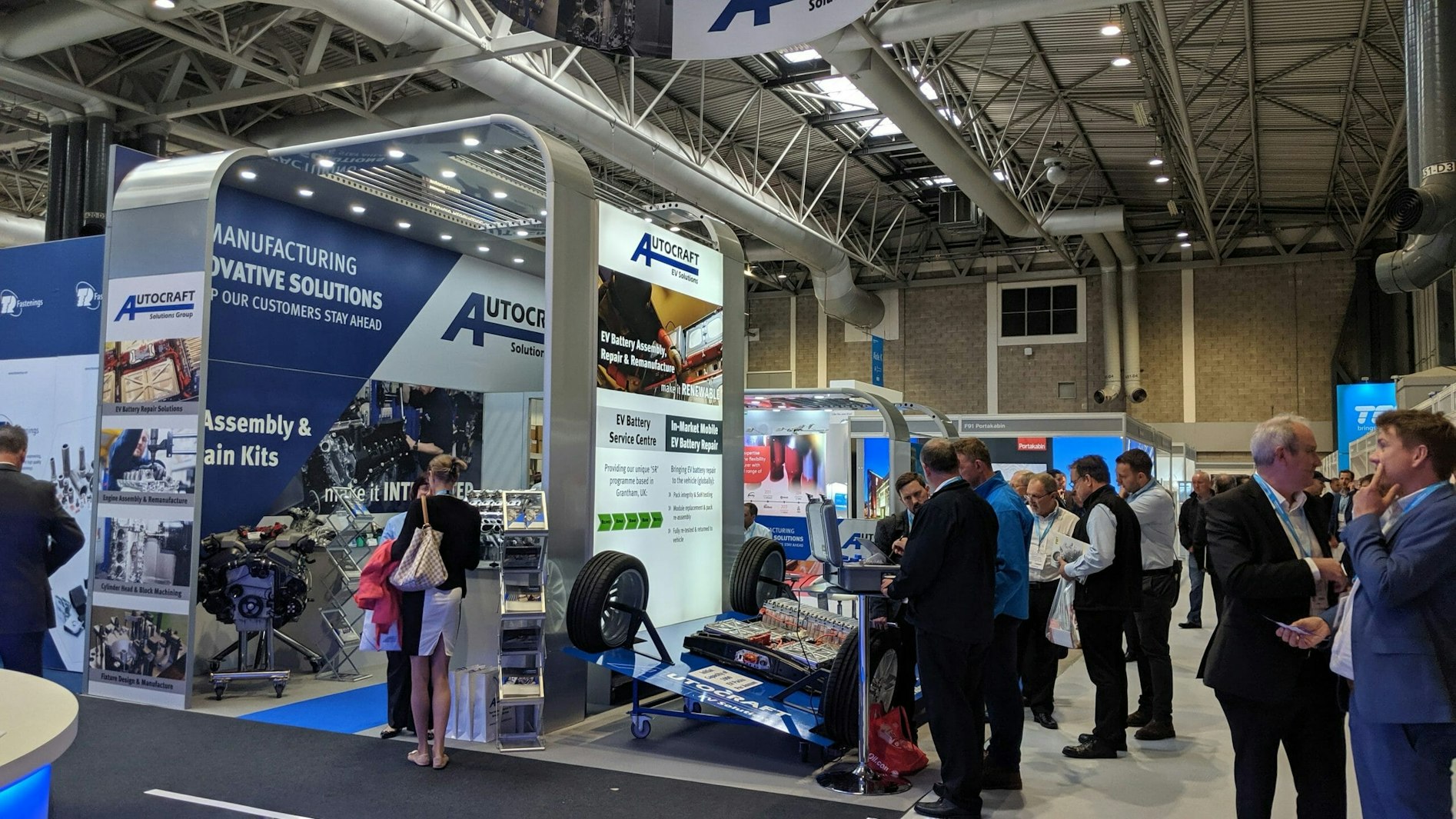 Maximising Your Exhibition Stand: Utilising Vertical Space