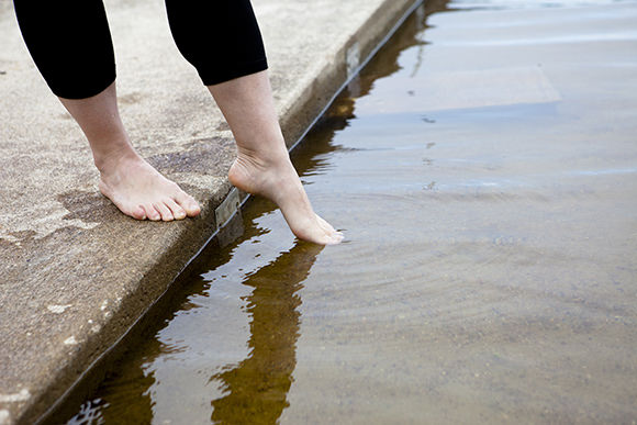 How to Dip Your Toes into Plastic Surgery before Diving In | Spiegel ...