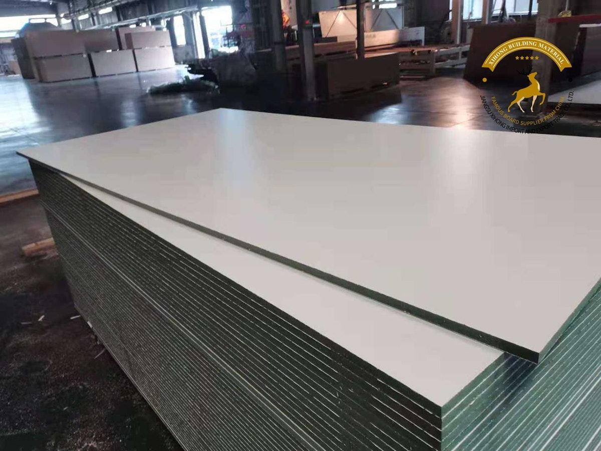 HMR Board dilapisi melamine | Master Plywood