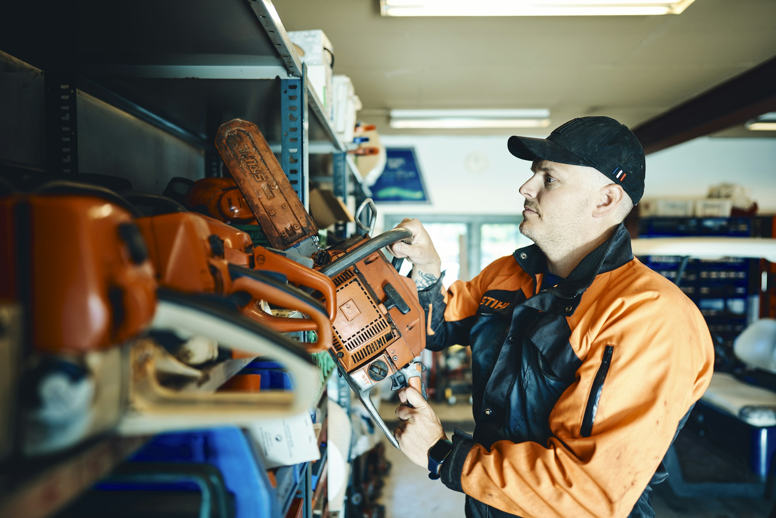 Real-time tool tracking solutions | ABAX Real-time tool tracking solutions | ABAX