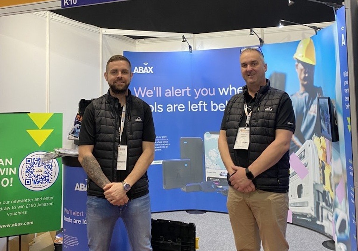 Small tracking device for tools | ABAX