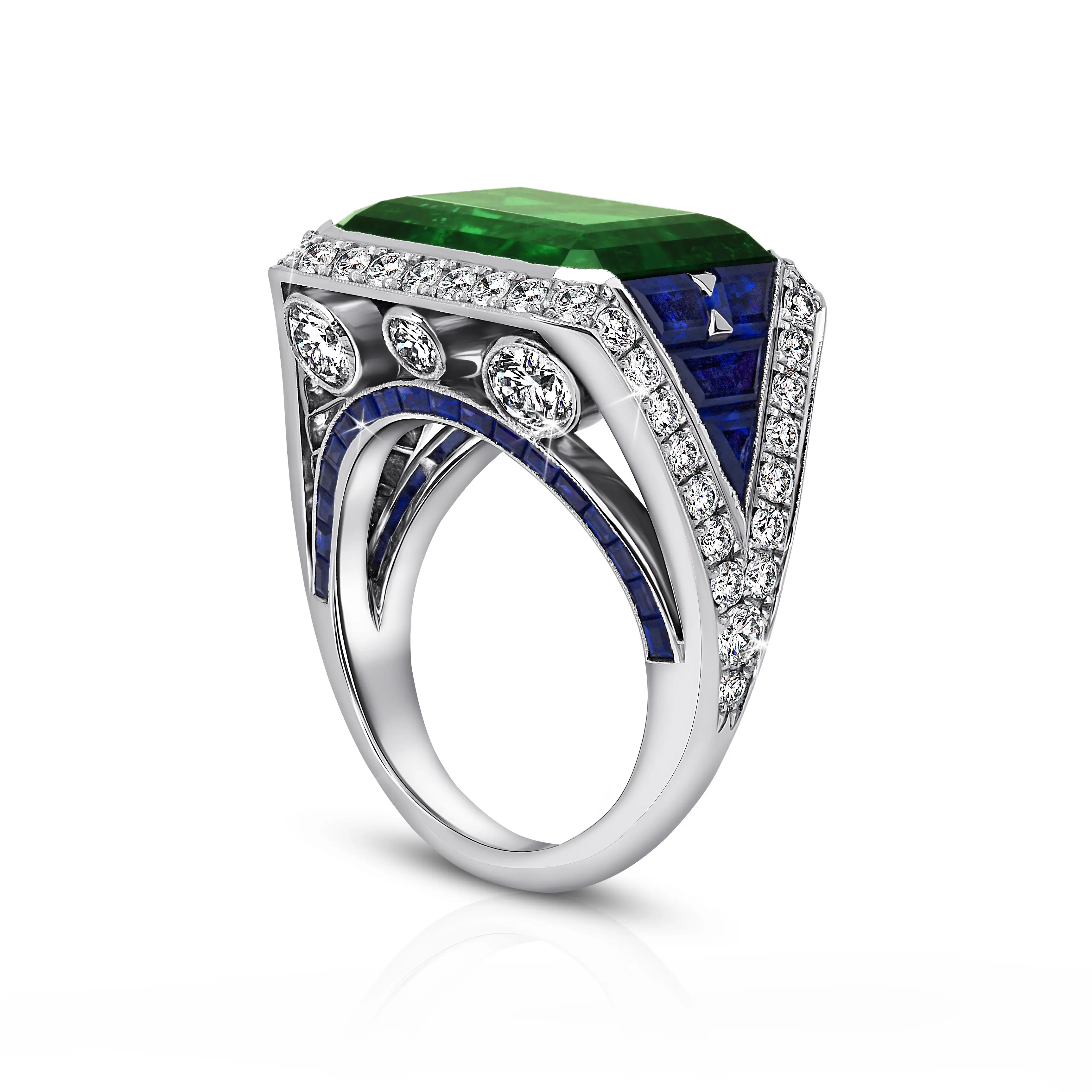 Eye of the Emerald Ring | Jacob & Co.