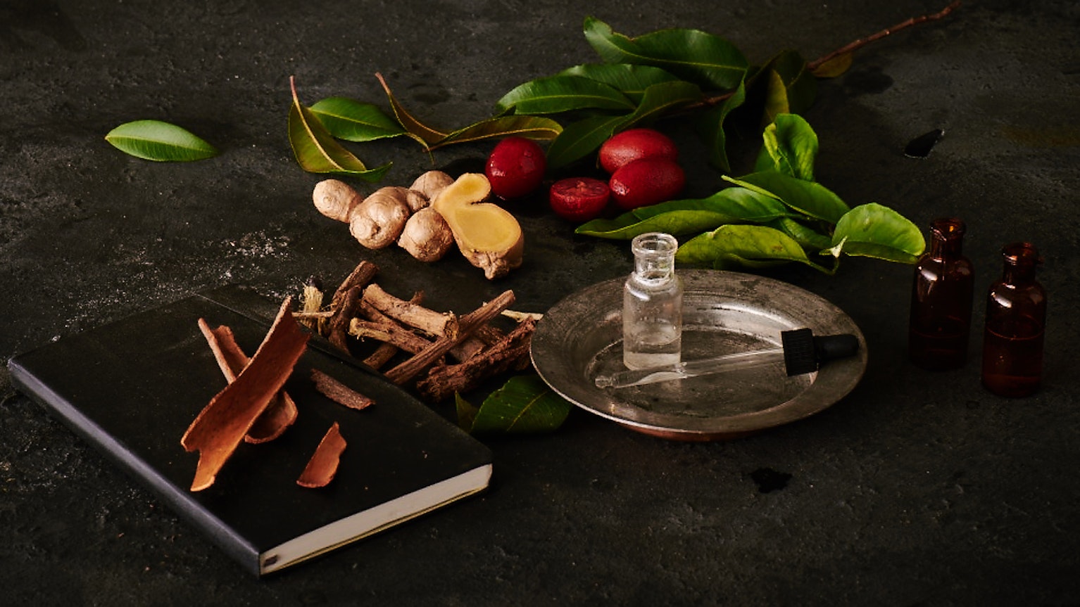 A Guide to Blending Gin Botanicals