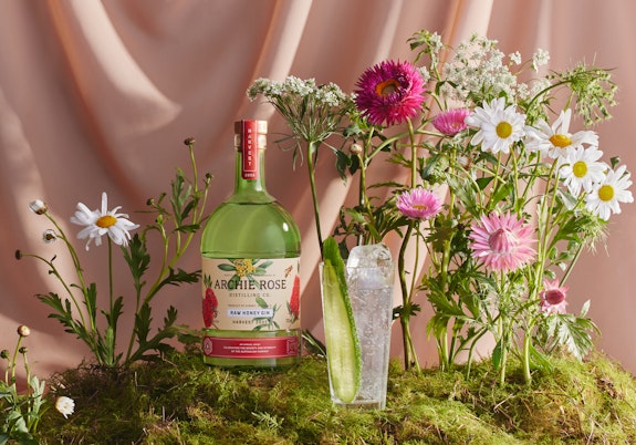 Four Ways To Drink Raw Honey Gin