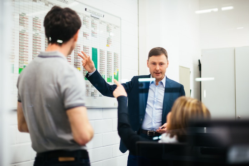 How to choose the right GPS fleet tracking system | Verizon Connect