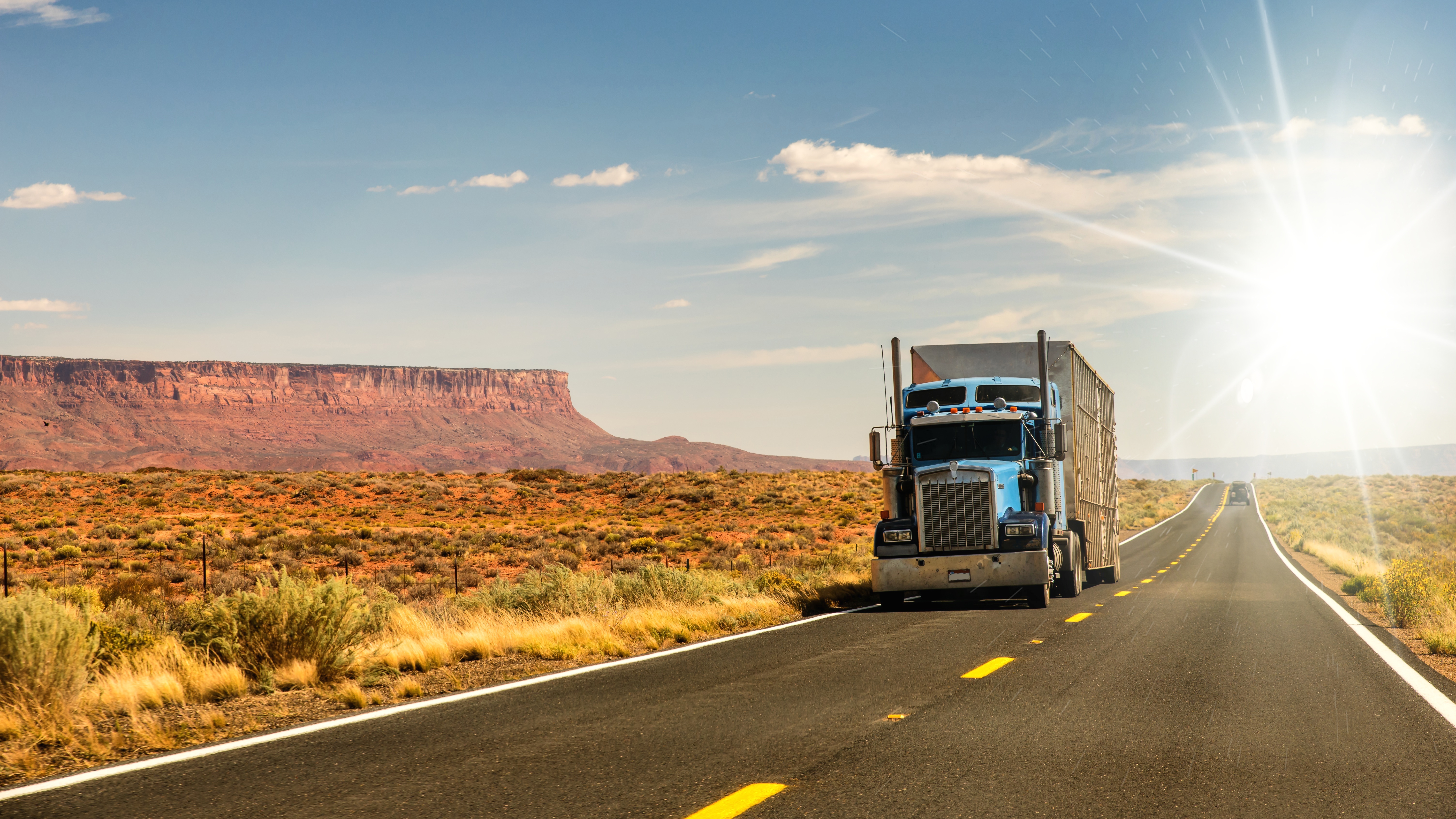 Summer driving tips for commercial truck drivers | Verizon Connect