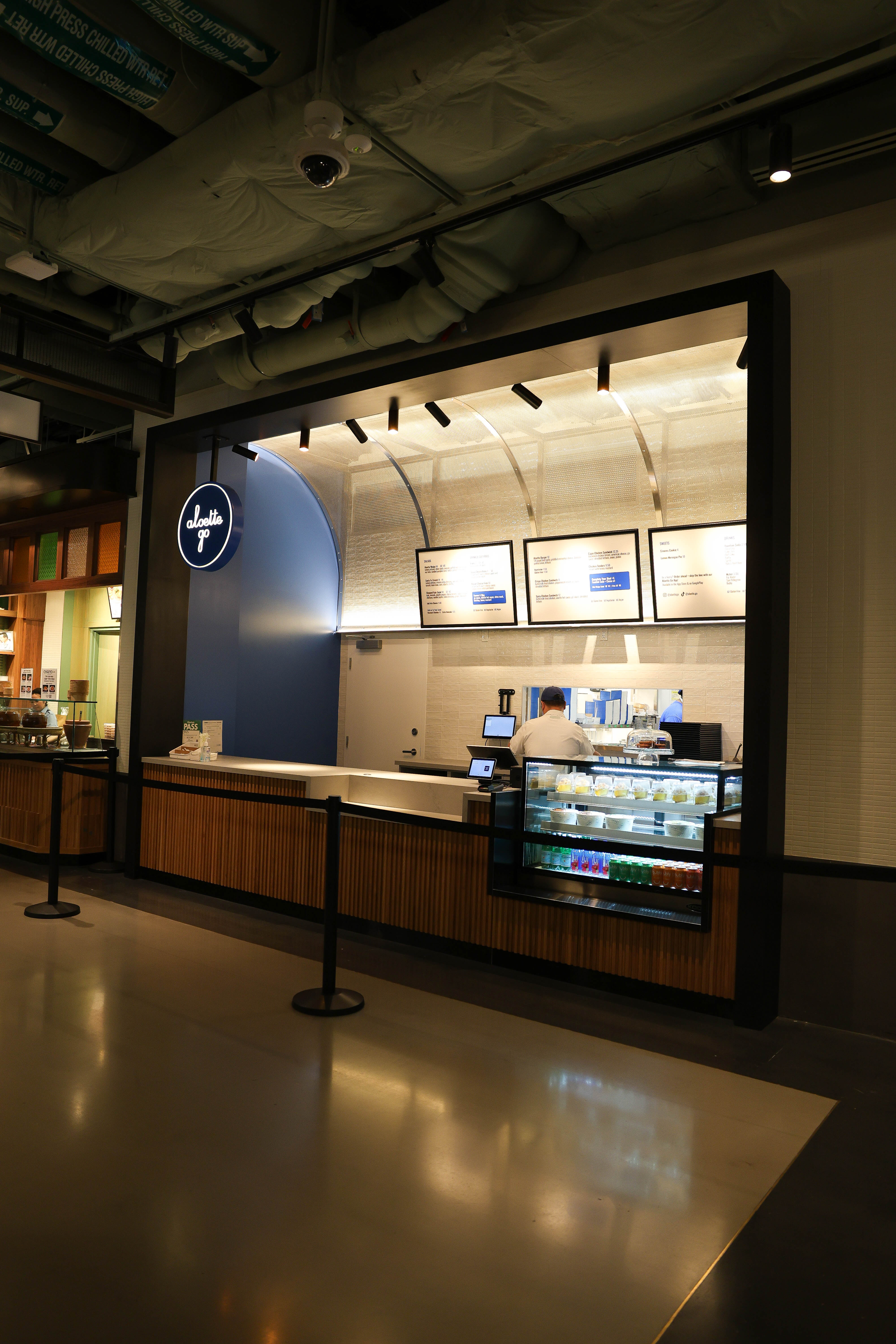 Aloette Go, fried chicken and salads in Toronto | Table